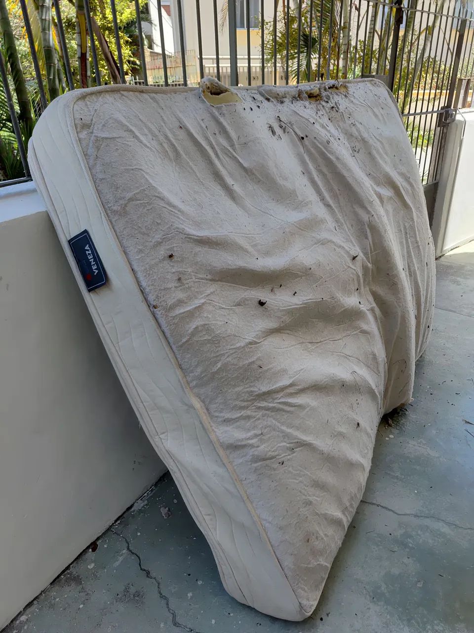 Doação colchão casal, RETIRAR HOJE 11.01.26 - local Santa Rosa ...