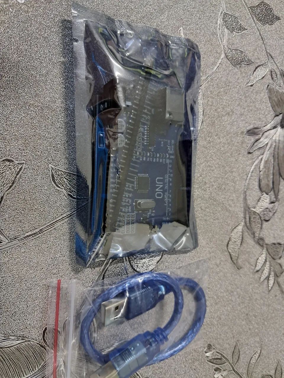 Kit Placa Uno R3 smd com cabo e componentes eletrônicos - Peças de ...