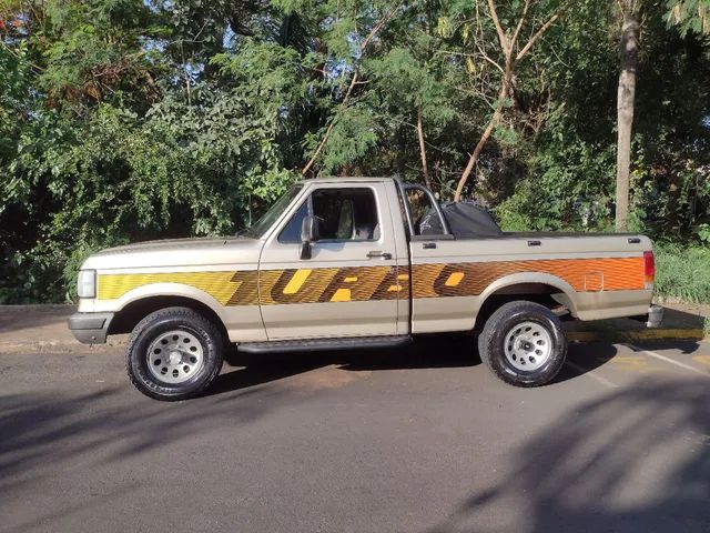 FORD F-1000 Usados e Novos