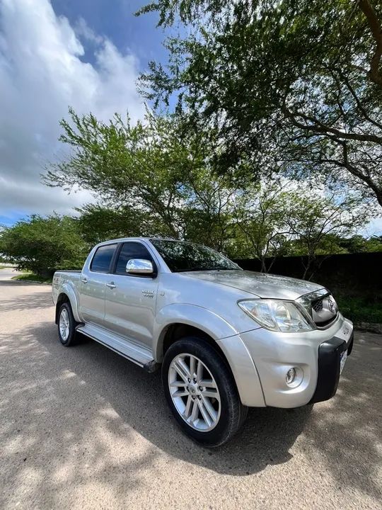 TOYOTA HILUX 2010 Usados e Novos