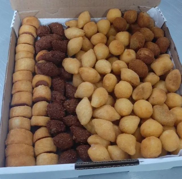 "mini salgados" no Brasil