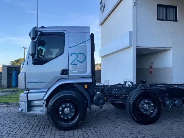 Volvo Vm 360 8X2R 2024 Seminovos Volvo - Caminhões - Jibóia, Itaitinga ...