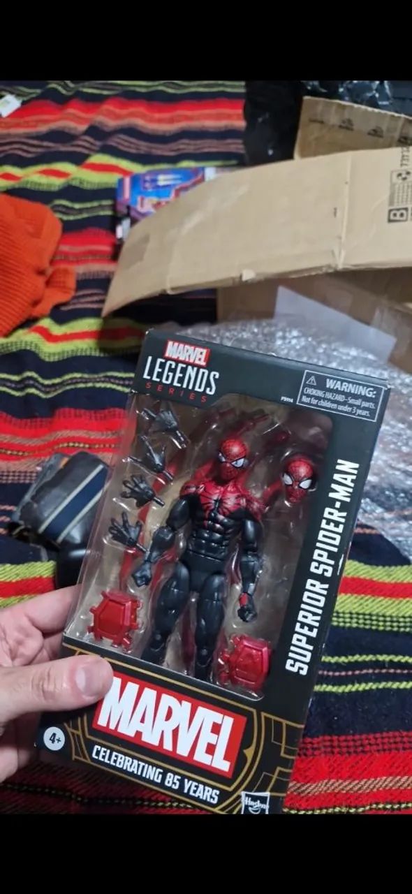 Superior Spider-Man Marvel Legends homem aranha COM DEFEITO NA PERNA ...