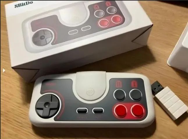 Controle 8bitdo PCe 2.4G + Dongle / para Raspbarry pi, PC, Tg16 mini ...