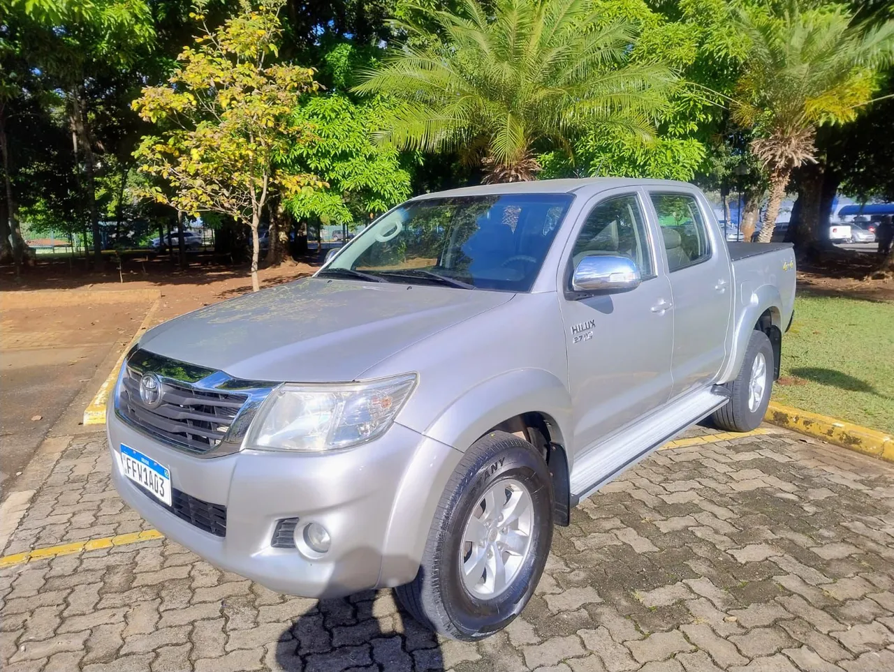 TOYOTA HILUX 2015 Usados e Novos