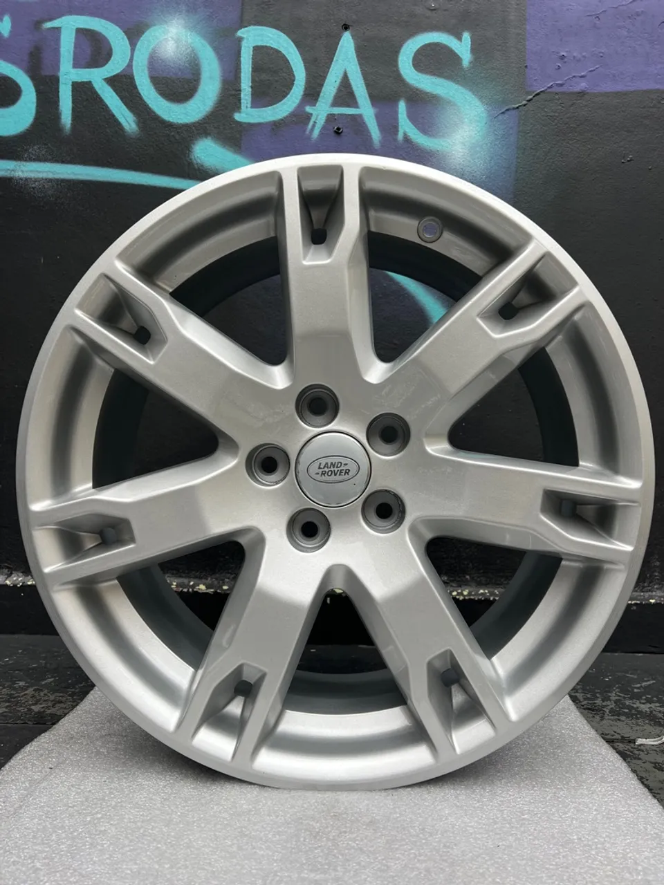 "rodas aro 9 land rover" no Brasil