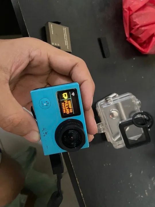 Camera de açao icatch 1080p, completa com 2 baterias, case, controle ...