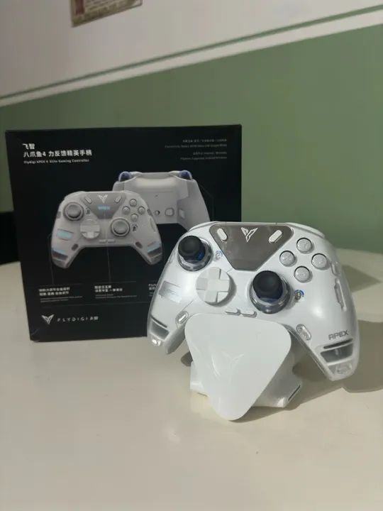 Controle flydigi ápex 4 novo, com base e case - Peças e Acessórios de ...