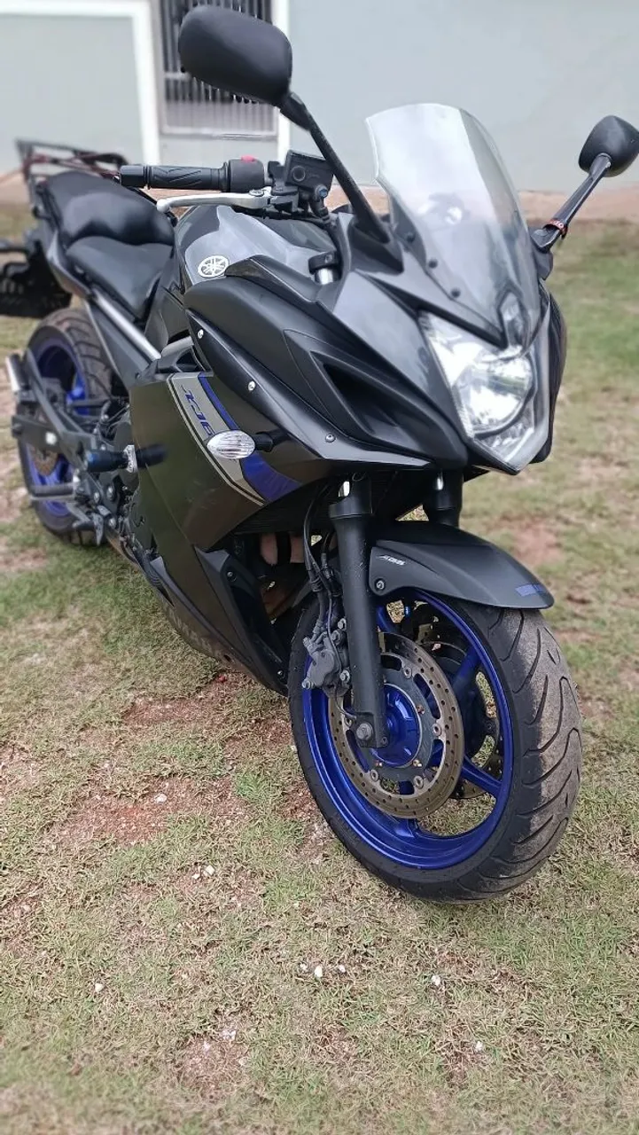Motos YAMAHA XJ6 no Brasil