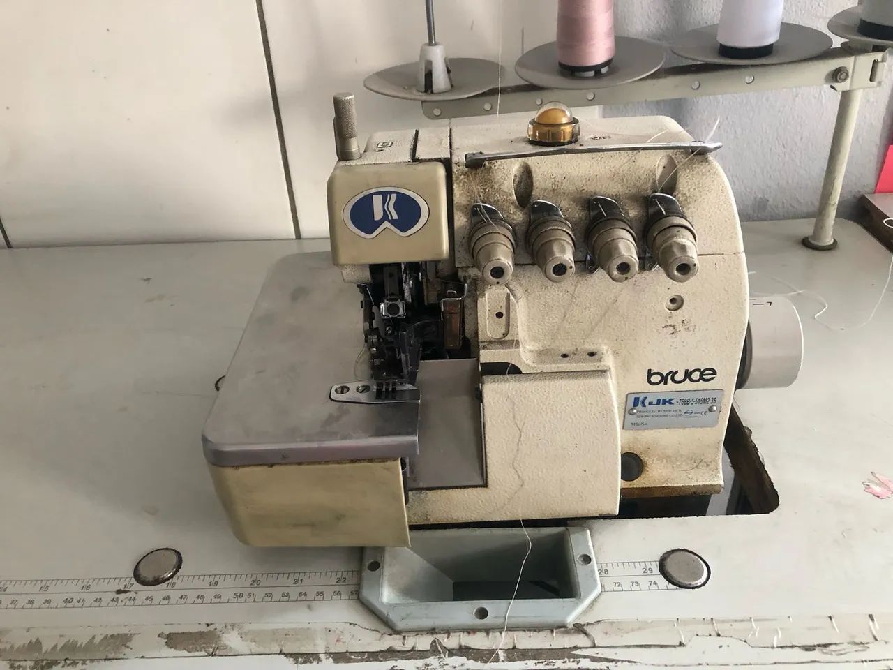 Máquina de Costura Overlock Bruce K-7688 5 Fios 2 agupias - Outros ...