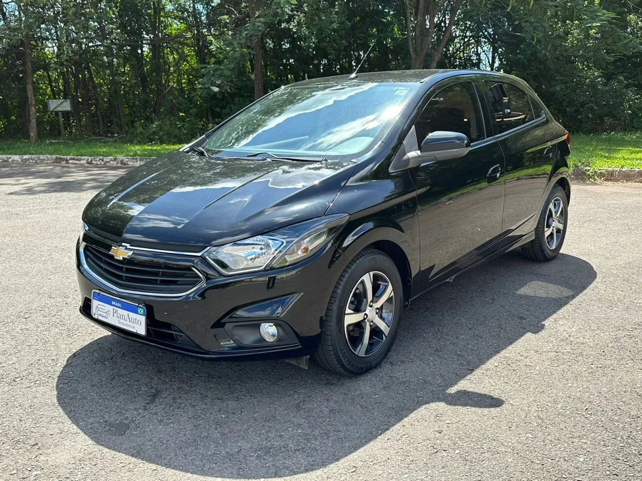 CHEVROLET ONIX 2018 Usados e Novos