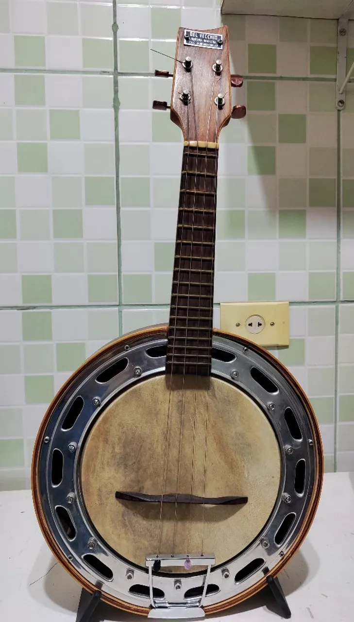 "instrumento musical banjo" - Instrumentos musicais no Brasil