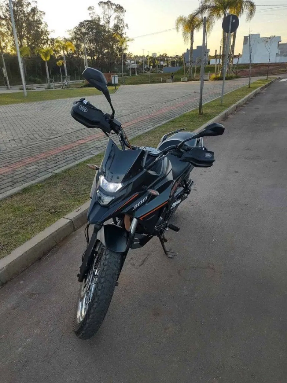 Motos DAFRA NH 300 no Brasil