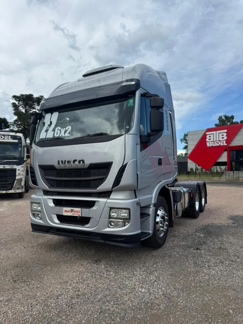 IVECO HIWAY 440 6X2 2022 ÚNICO DONO - Caminhões - Zacarias, São José ...
