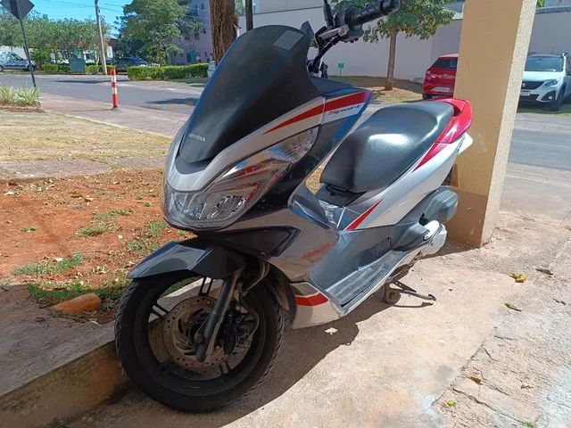 Motos HONDA PCX no Brasil