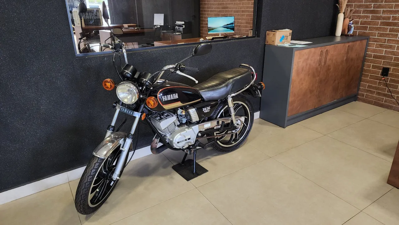 Motos Yamaha RX 180 no Brasil