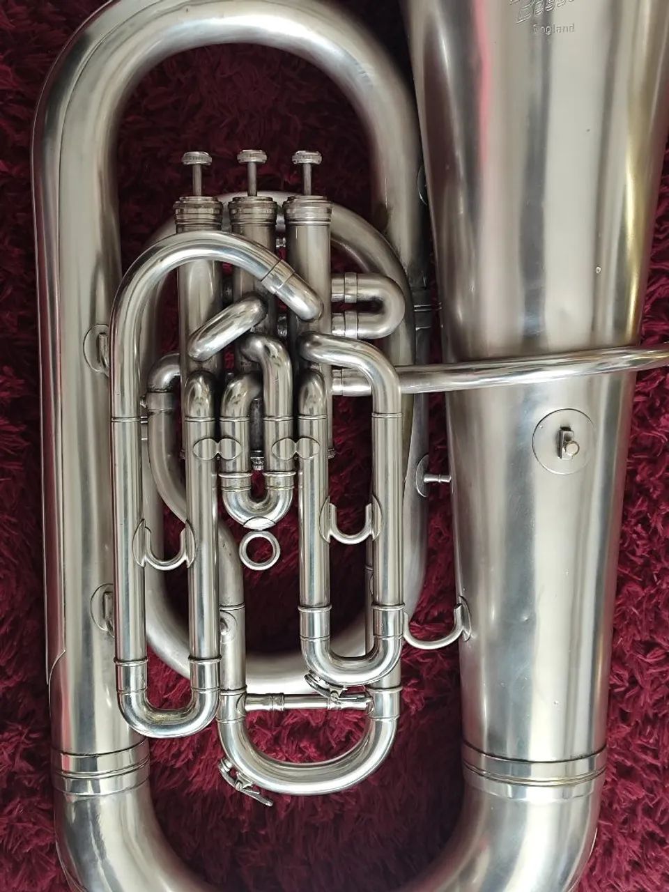 Tuba Besson ? Eb - Instrumentos musicais - Tambay, Bayeux 1413621089 | OLX