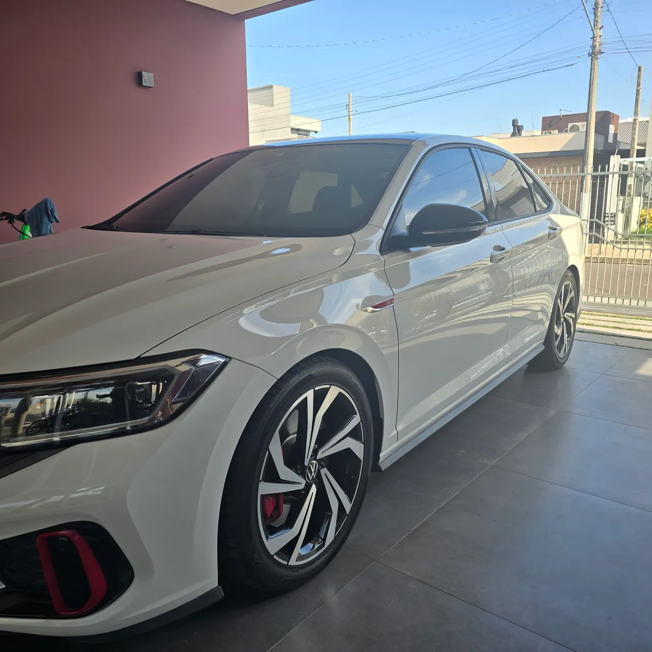 VOLKSWAGEN JETTA 2024 Usados e Novos no RS