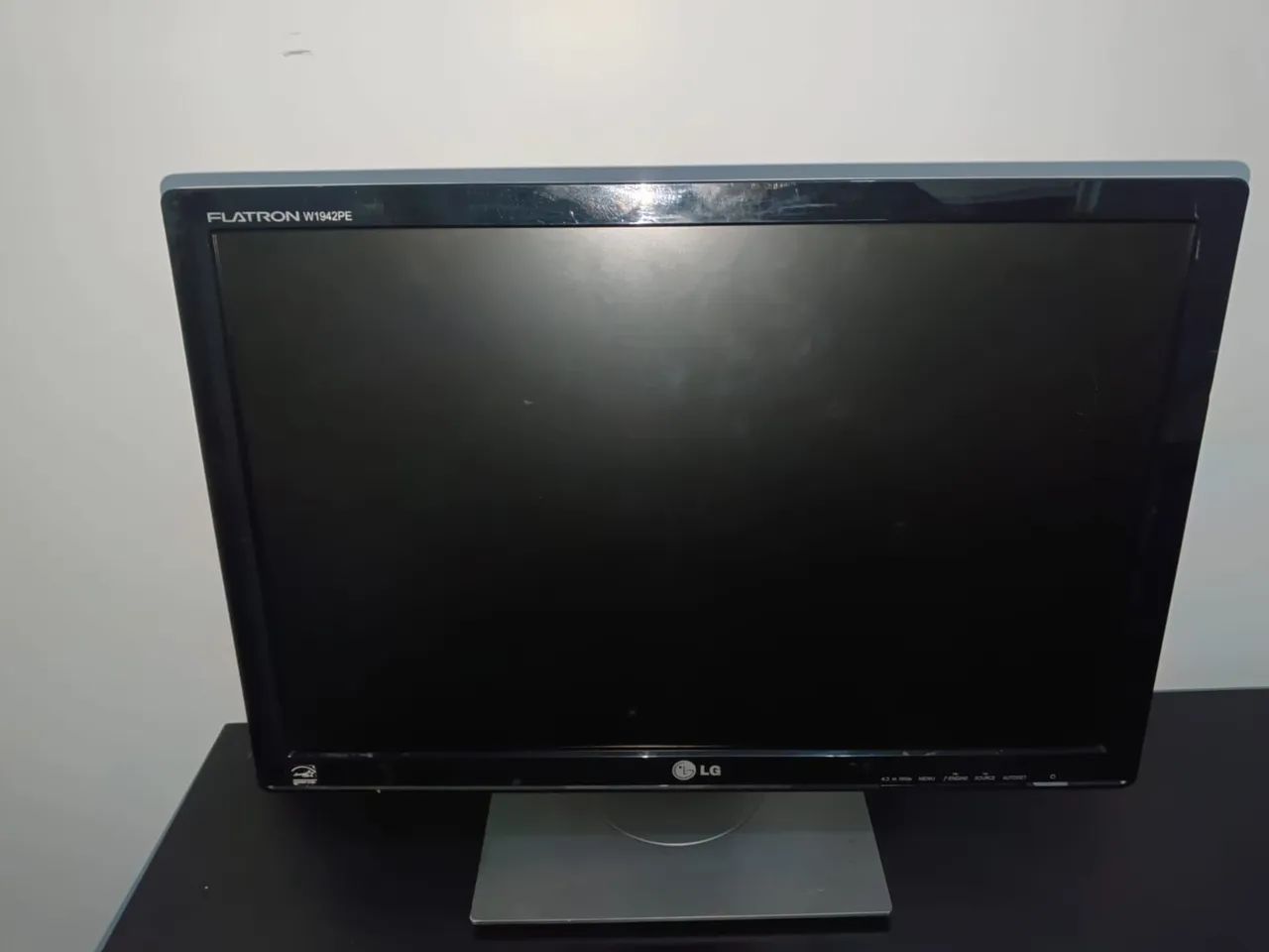 Monitor LG Flatron W1942PE 19 polegadas - Computadores e Desktops - Chácaras Quedas do ...