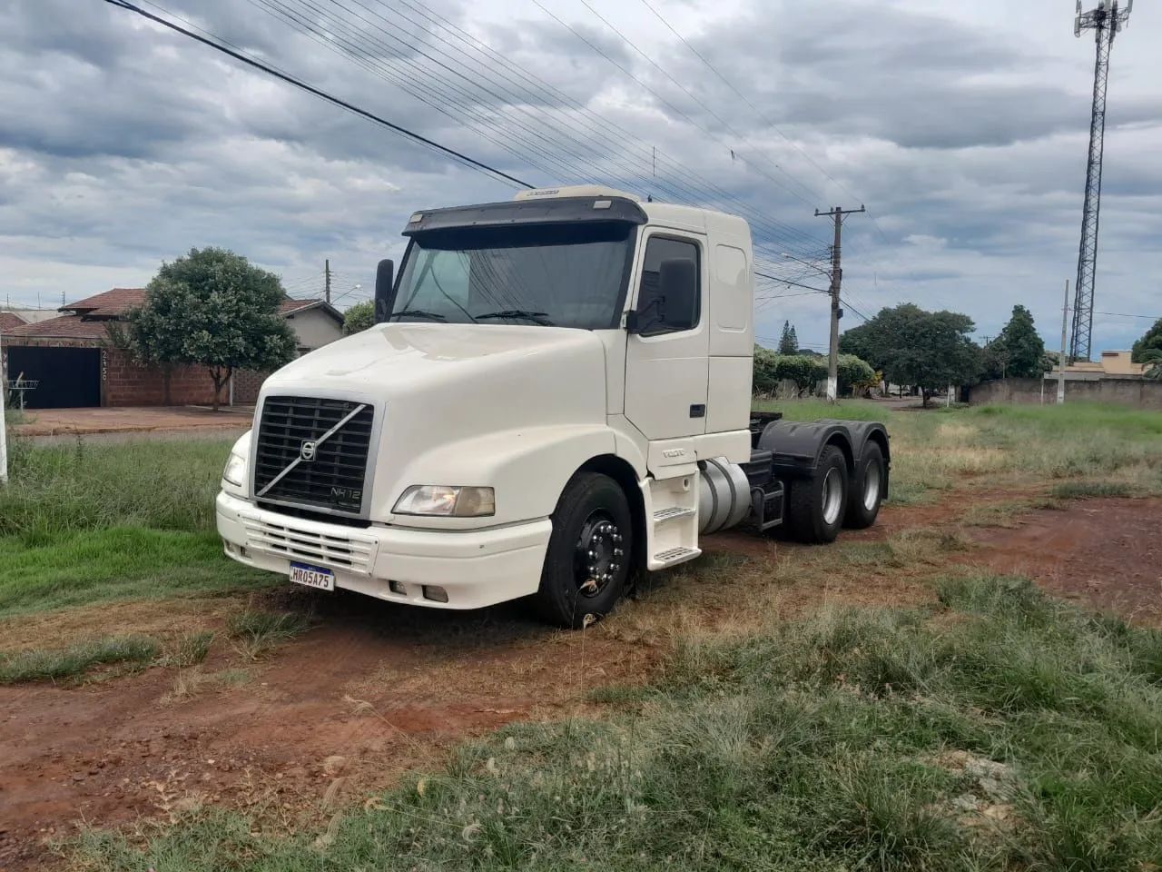 Volvo NH 380 - Caminhões - Conjunto Habitacional Izidro Pedroso ...