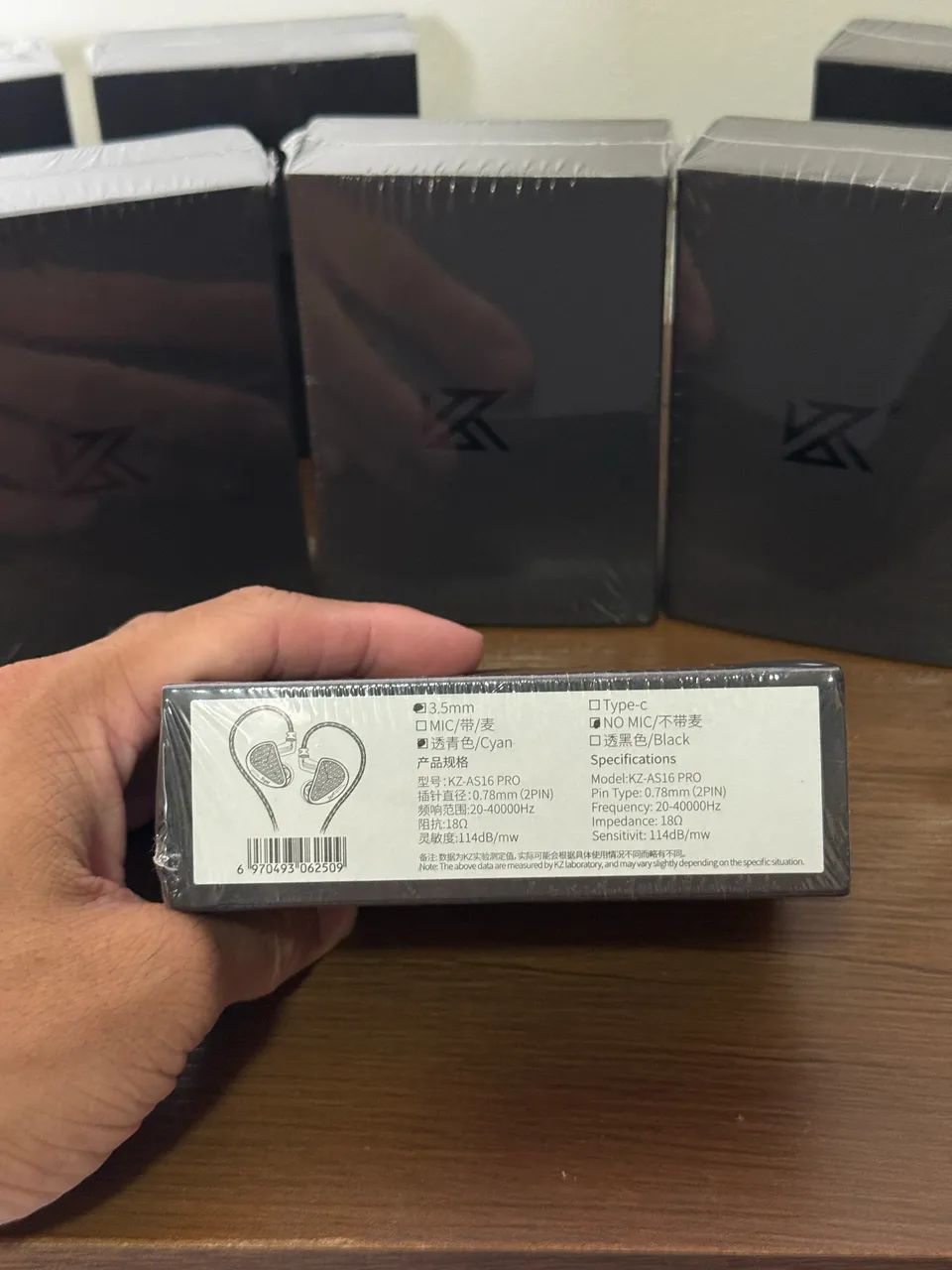 FONE PARA RETORNO DE PALCO KZ AS16 PRO S/MIC CYAN/BLACK - Fones de ...