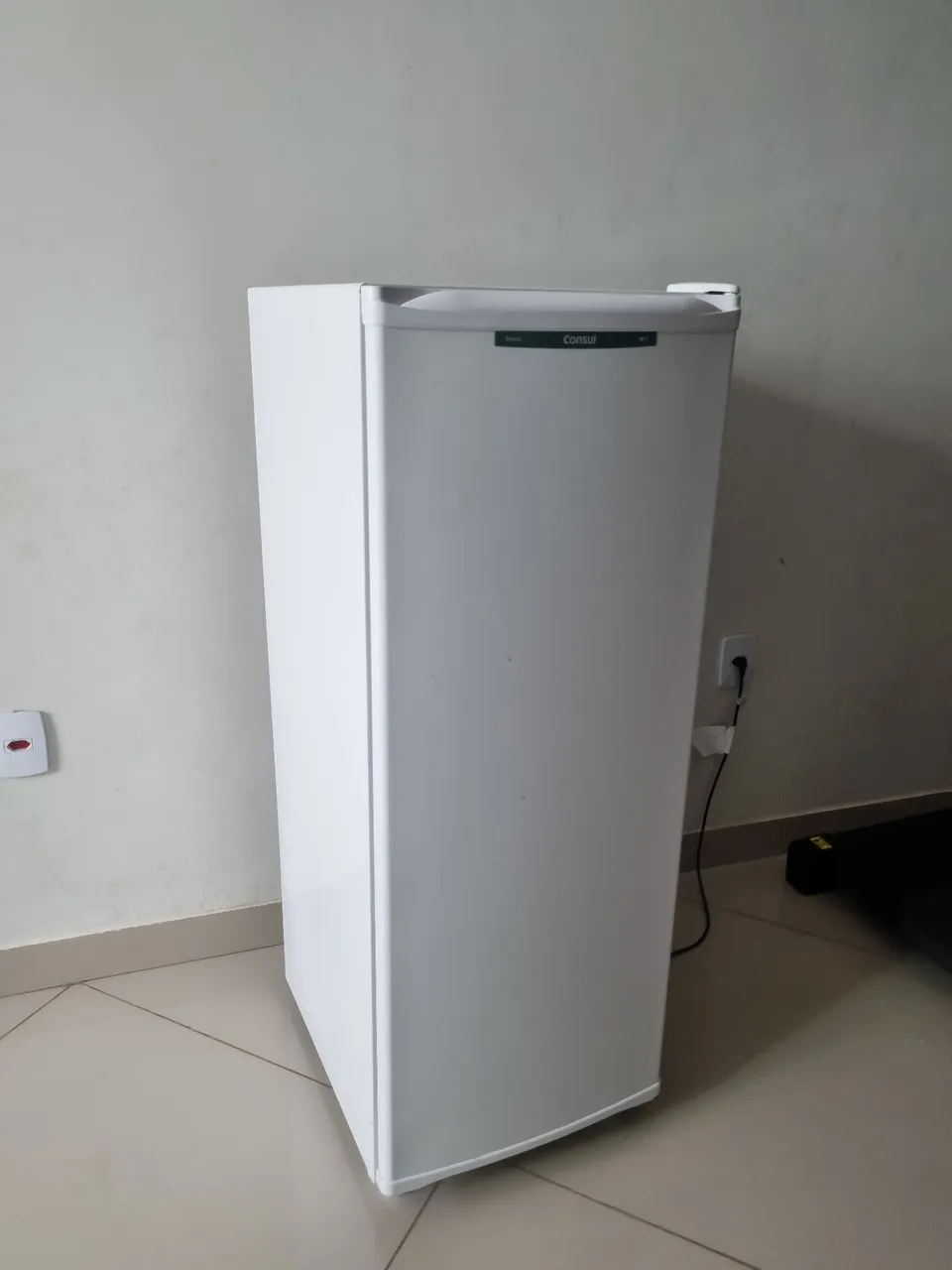 "freezer-pequeno" - Geladeiras e Freezers no Brasil