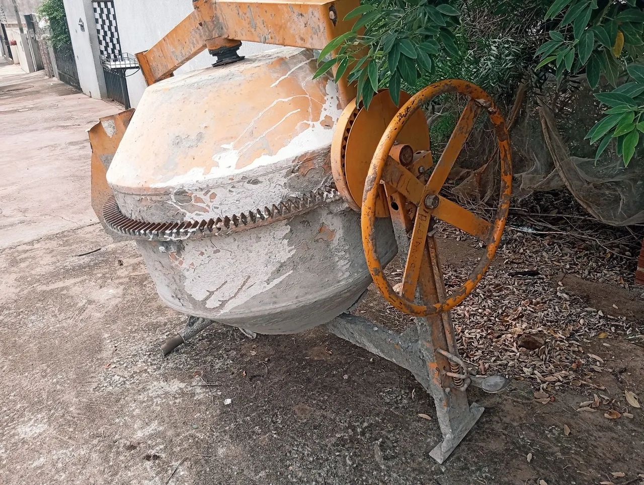 Betoneira Usada - Ótimo estado! - Ferramentas de Construção - Jardim ...