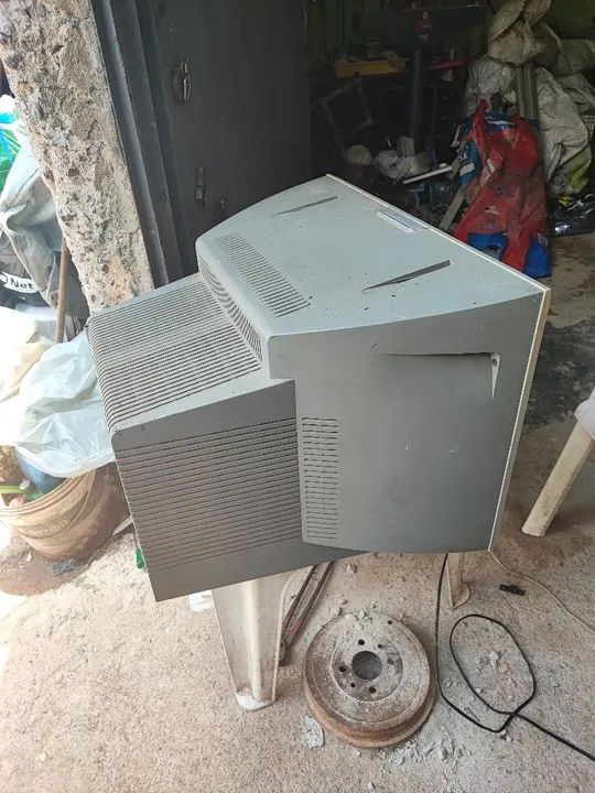 TV 29 polegadas, antiga de tubo para ser reparada - TVs - Jardim São José, Francisco Morato ...