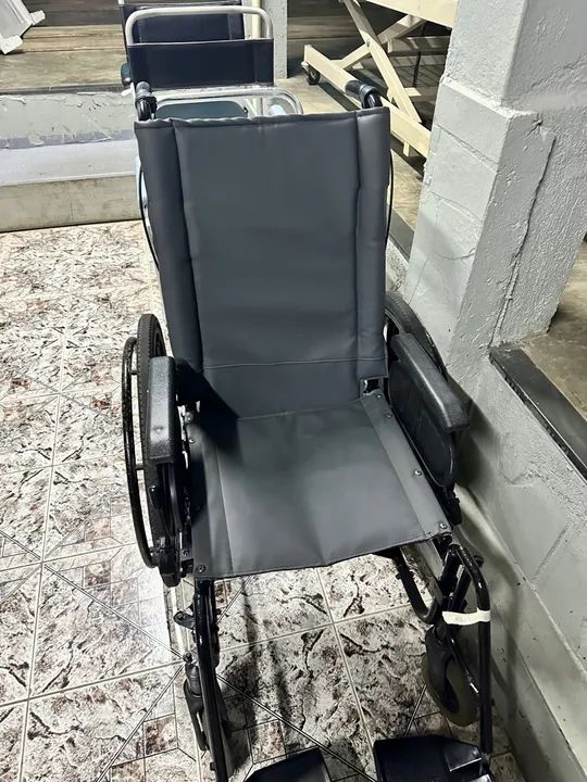 Cadeira rodas reclinável em alumínio - VD37 - Bancos e Cadeiras ...