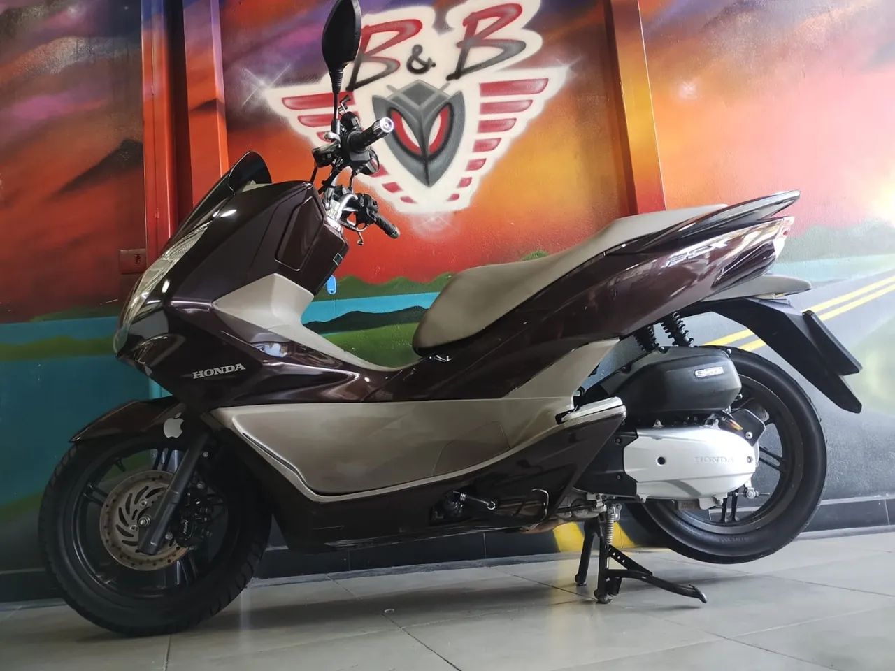 Motos HONDA PCX 2017 no Brasil