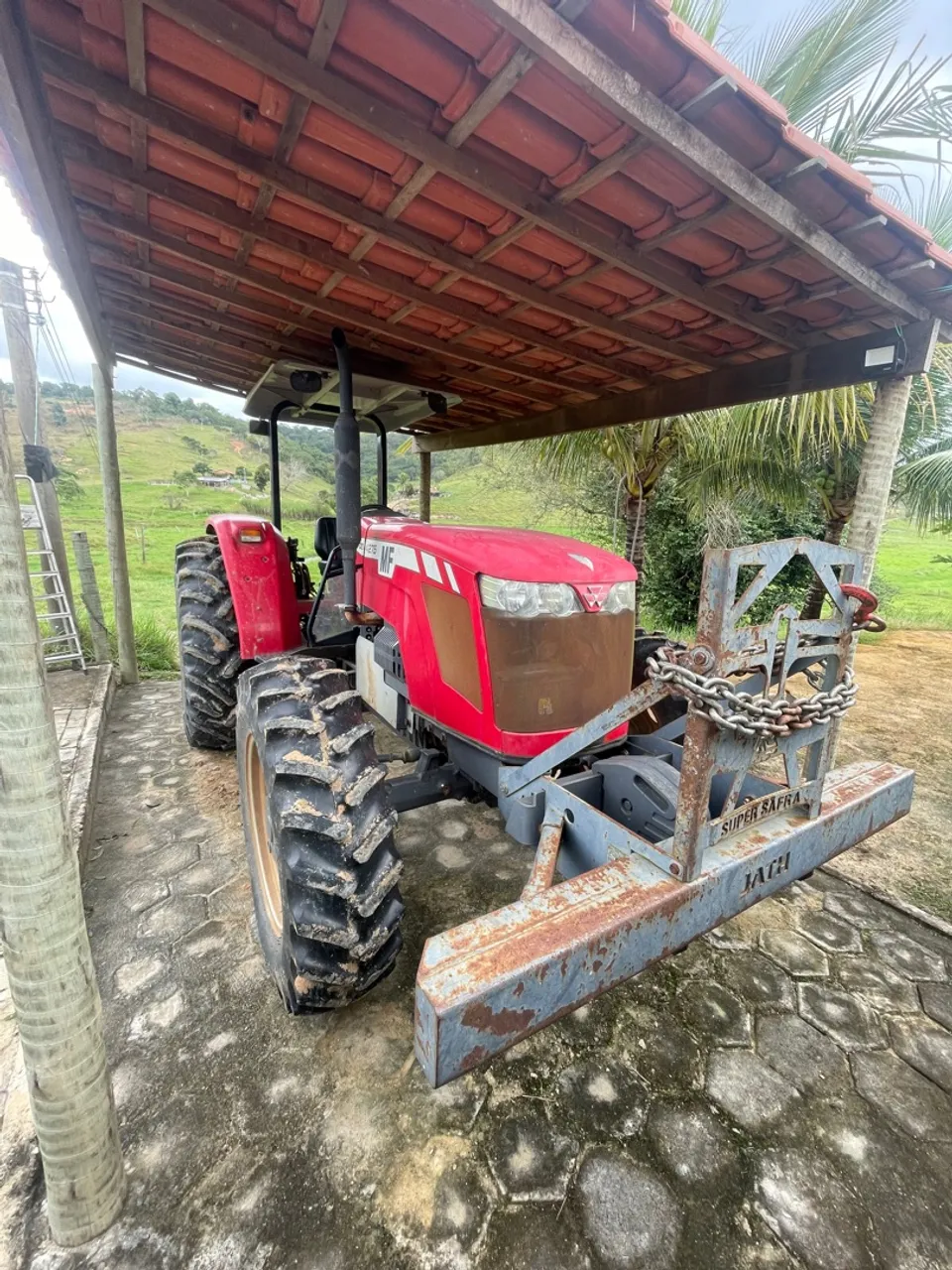 "trator pequeno" - Tratores e máquinas agrícolas no Brasil