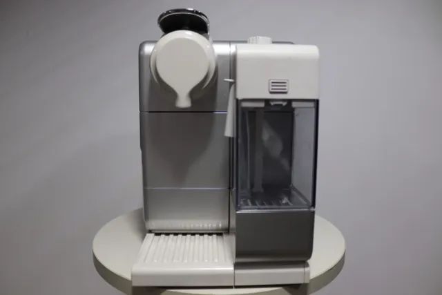 "cafeteira nespresso lattissima" no Brasil