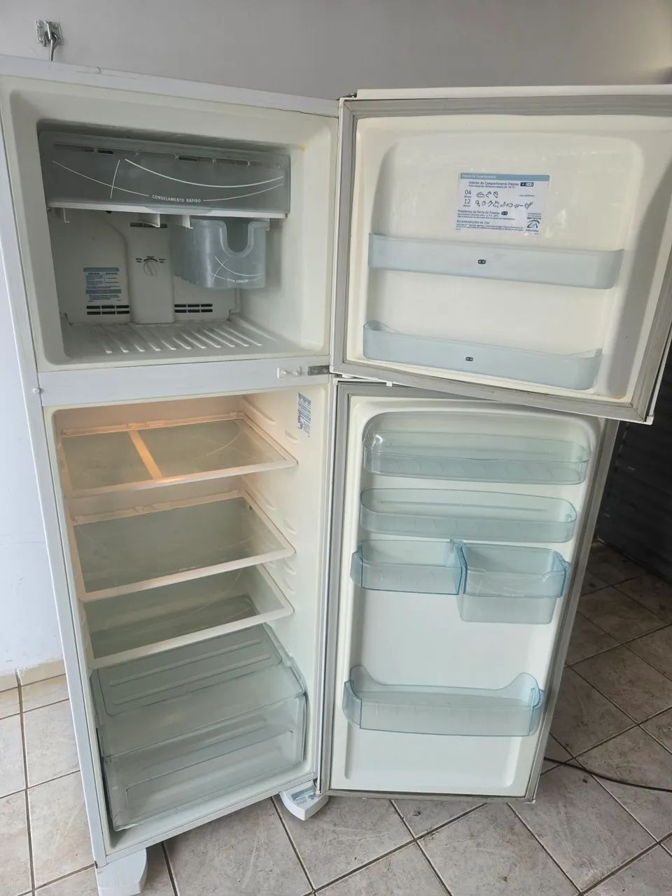 Geladeira Electrolux Frost Free 276 litros Entrego - Geladeiras e Freezers - Antônio Fernandes ...