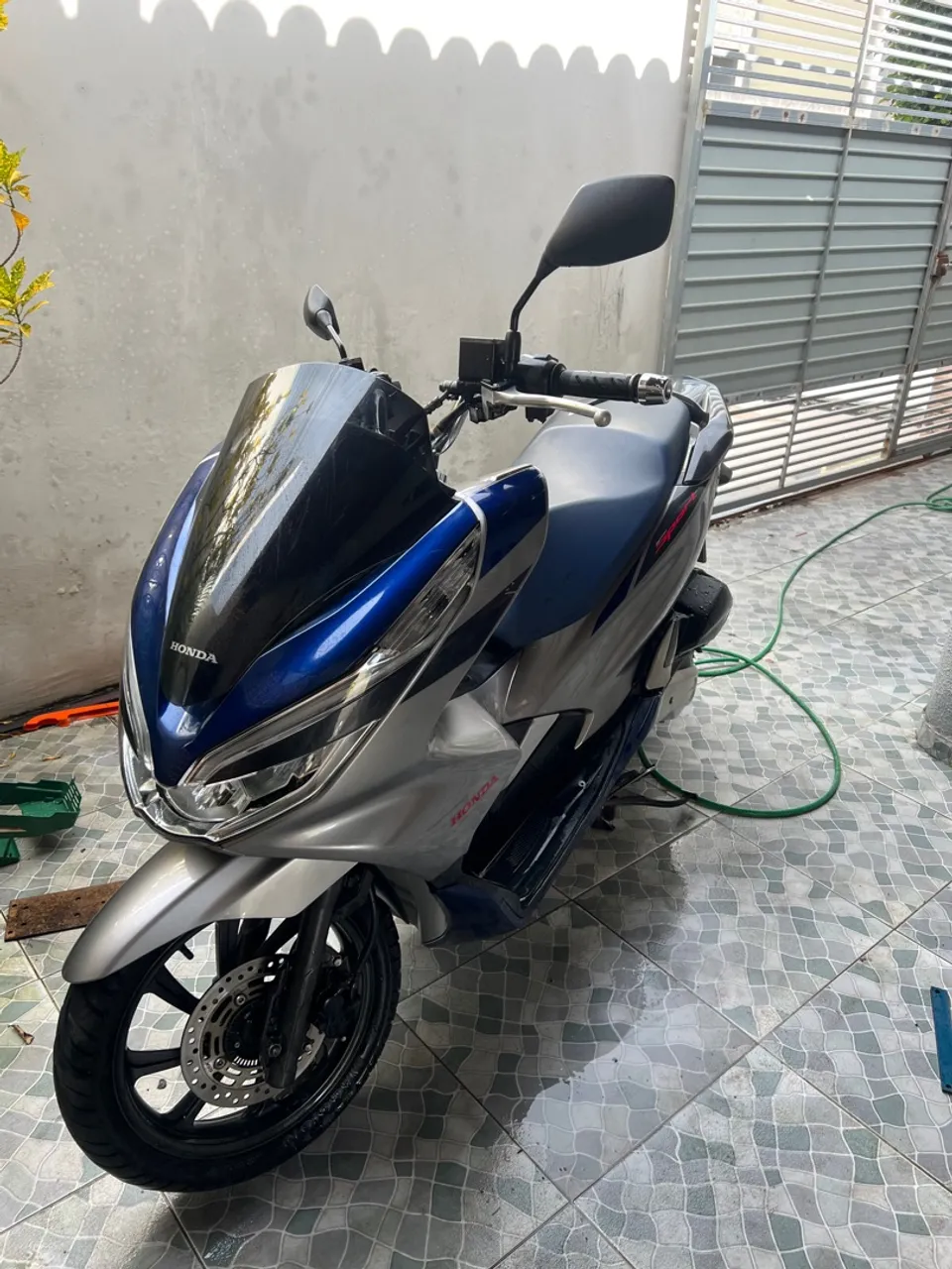 Motos HONDA PCX no Brasil