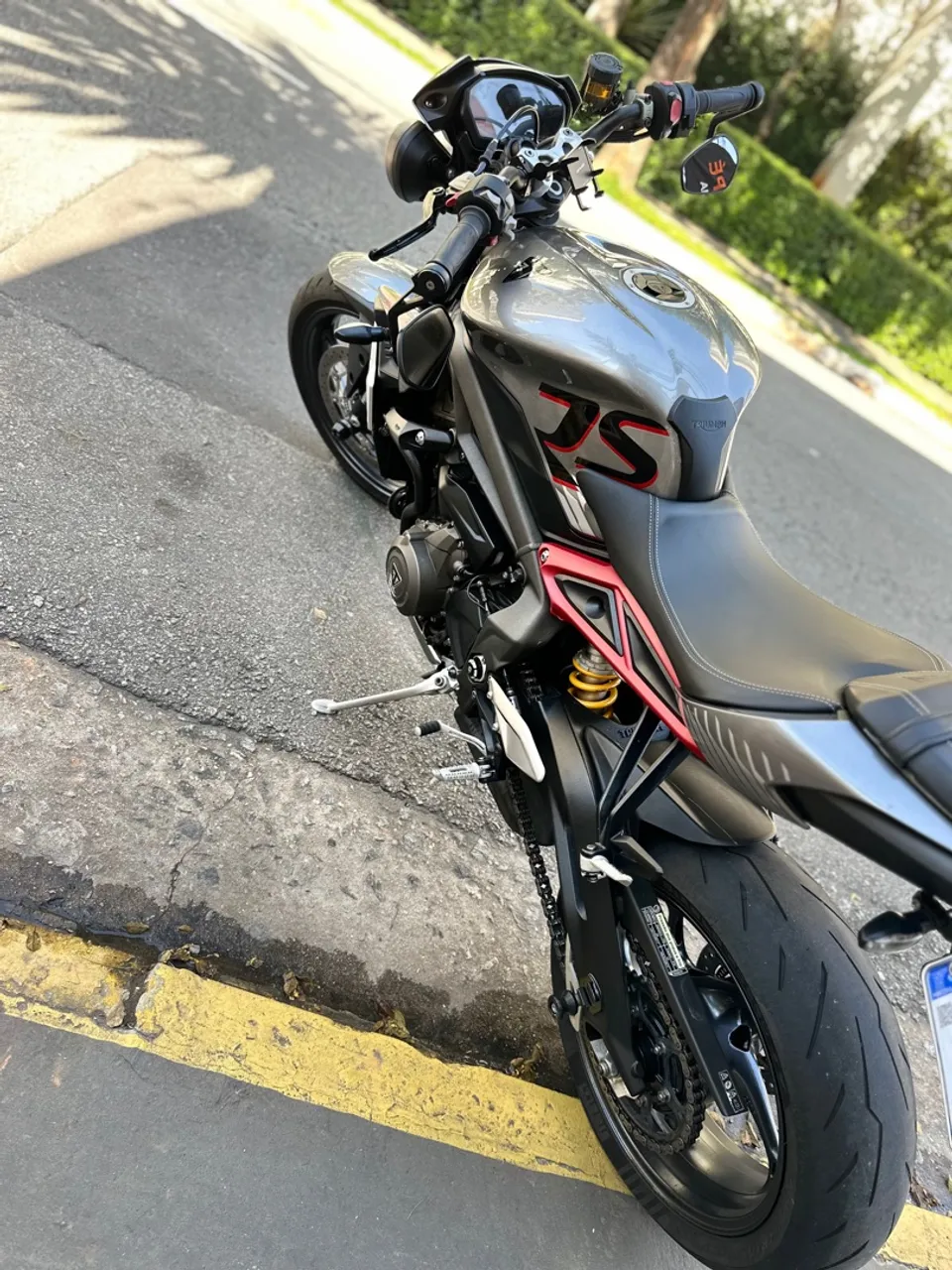 Motos TRIUMPH STREET TRIPLE 765 RS no Brasil