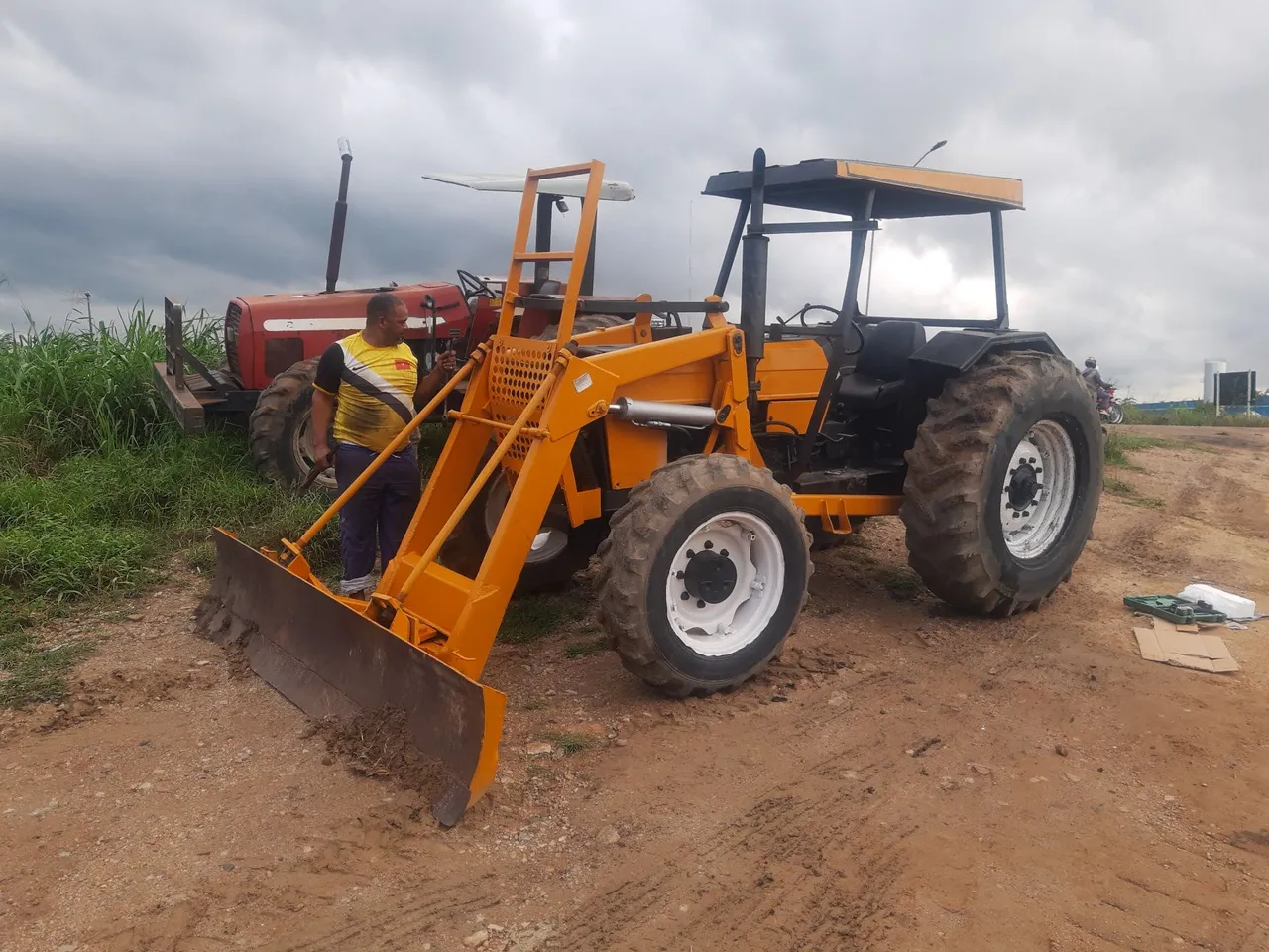"trator agricola 4x4" - Tratores e máquinas agrícolas no Brasil