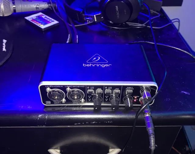 "behringer umc202hd" no Brasil