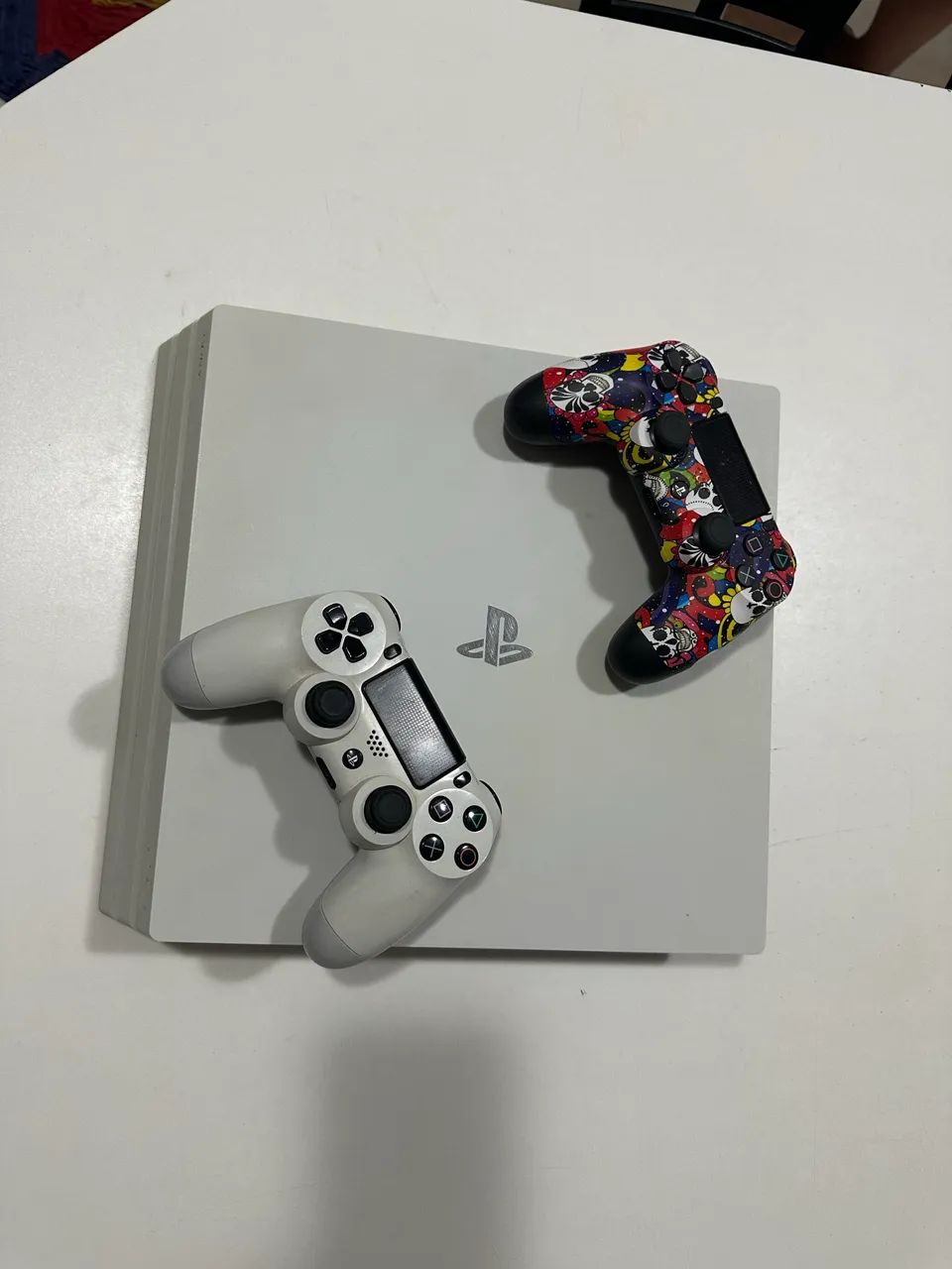 PlayStation 4 Pro Branco 1TB + 2 Controles + 10 Jogos Físicos ...