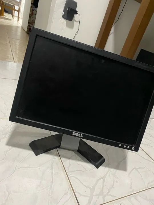 Monitor Dell 17 polegadas - Monitores - Ceilândia Norte (Ceilândia), Brasília 1373214039 | OLX