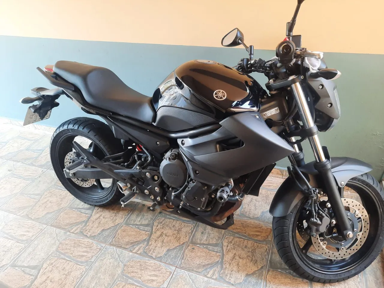 Motos YAMAHA XJ6 no Brasil