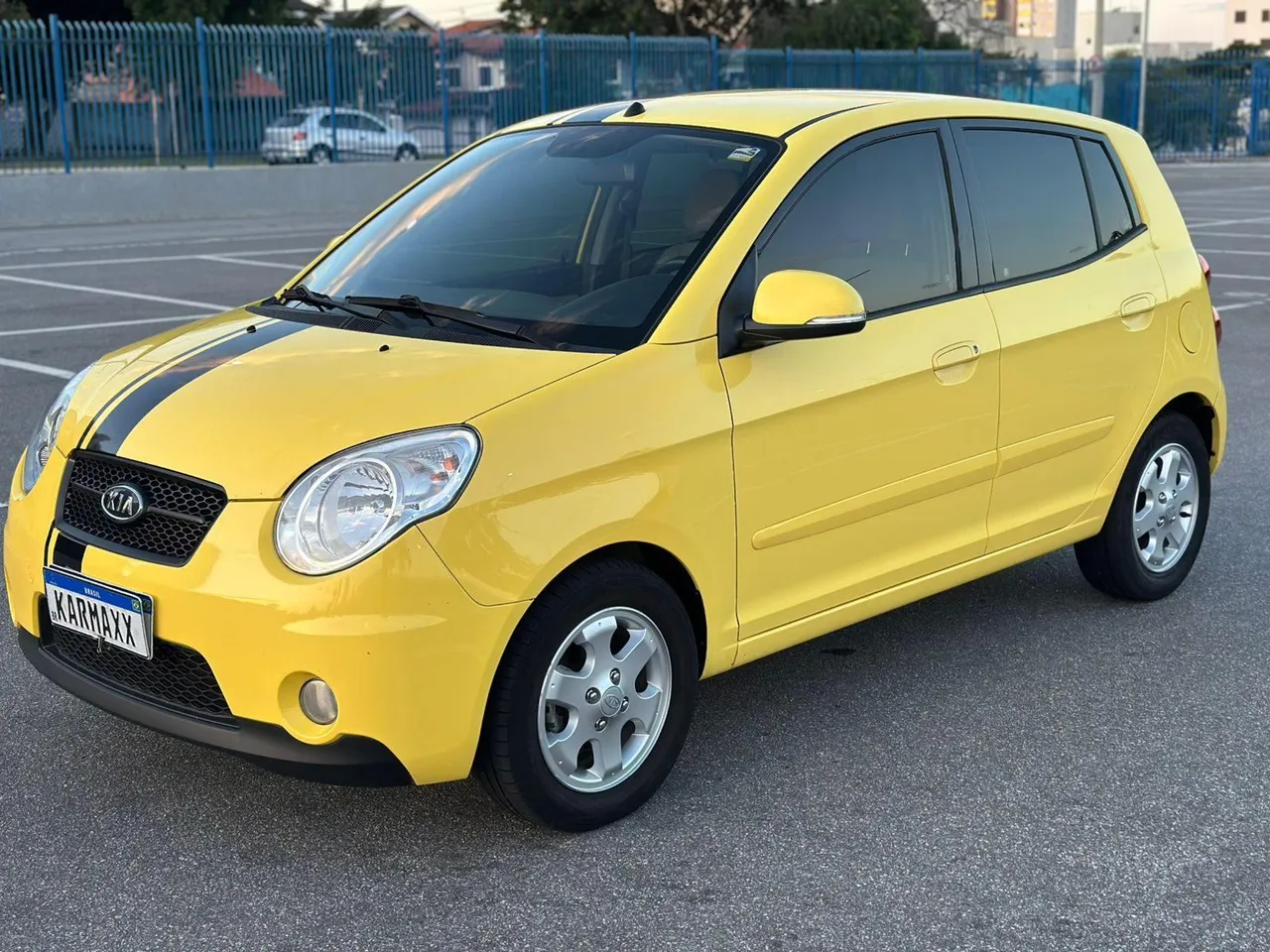 KIA MOTORS PICANTO 2010 Usados e Novos