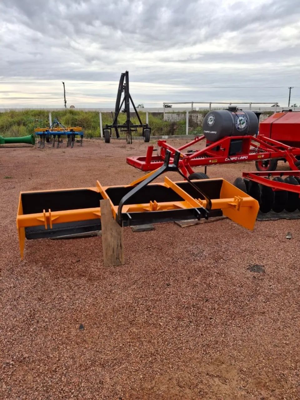 "plaina trator" no Brasil