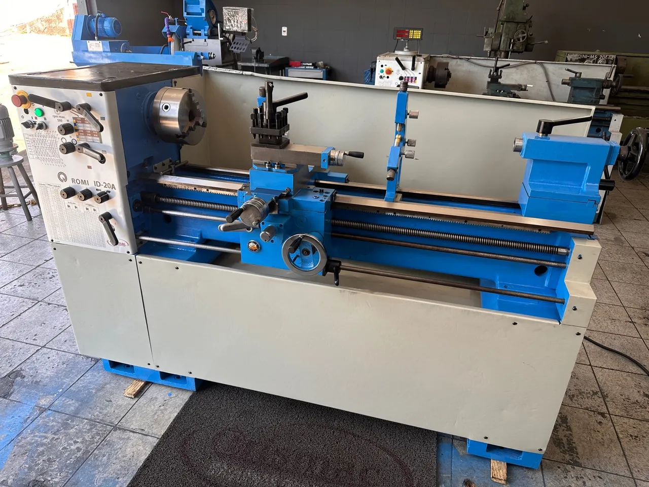 "tornos mecanicos novos" no Brasil