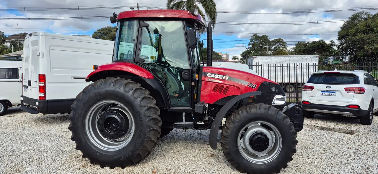"trator case 80" - Tratores e máquinas agrícolas no Brasil