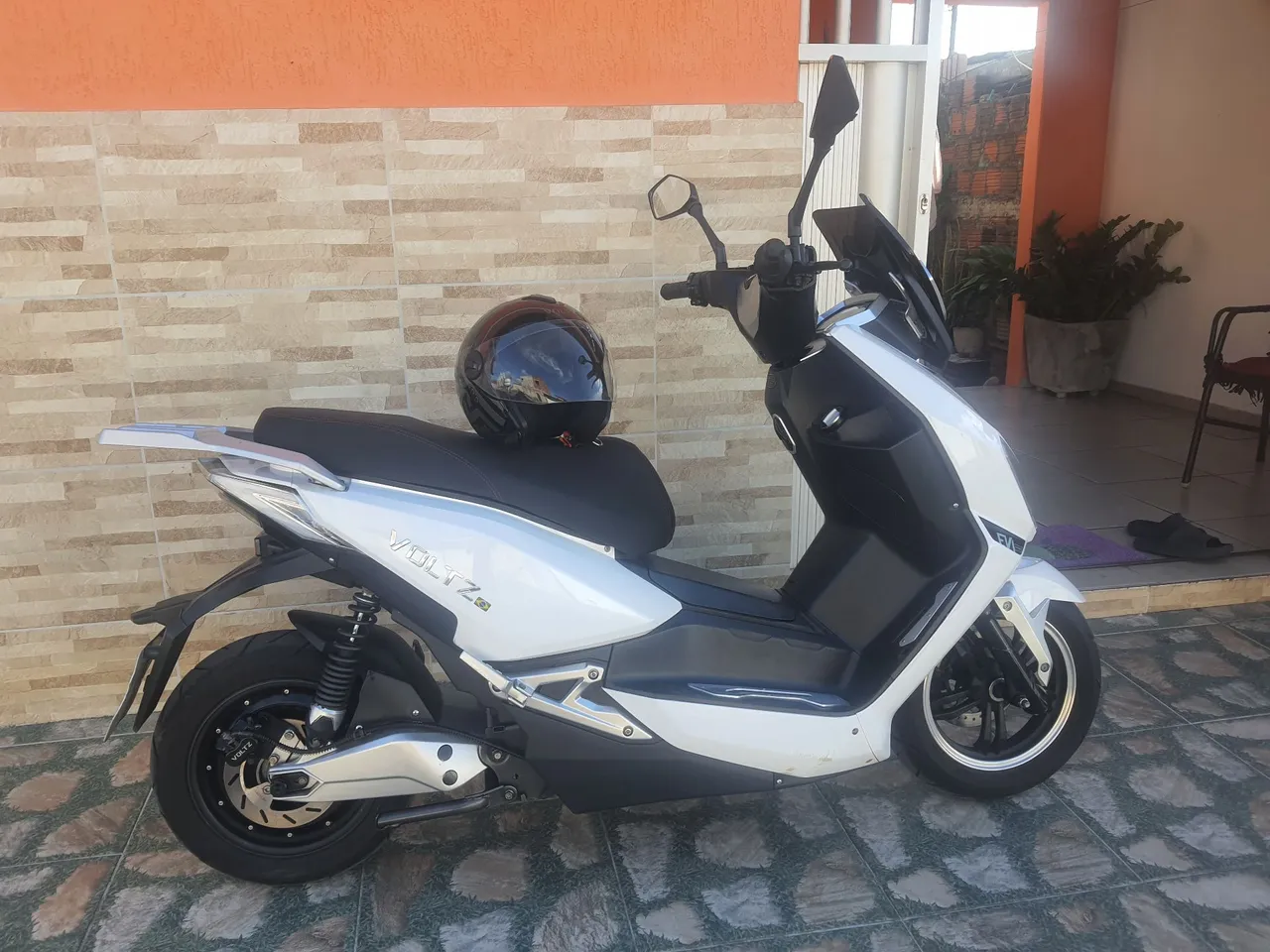 Motos VOLTZ EV01 no Brasil