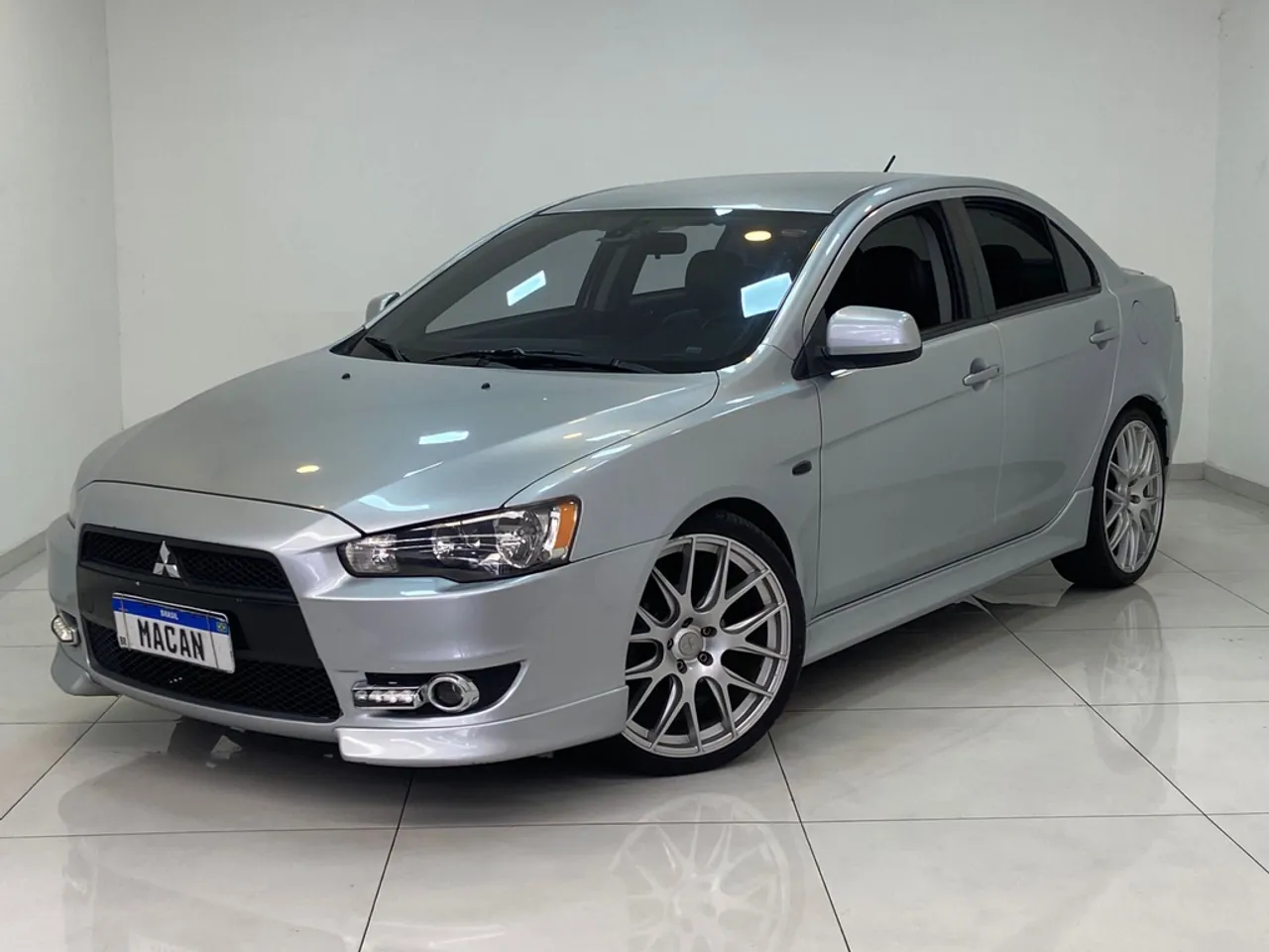 "mitsubish lancer" no Brasil