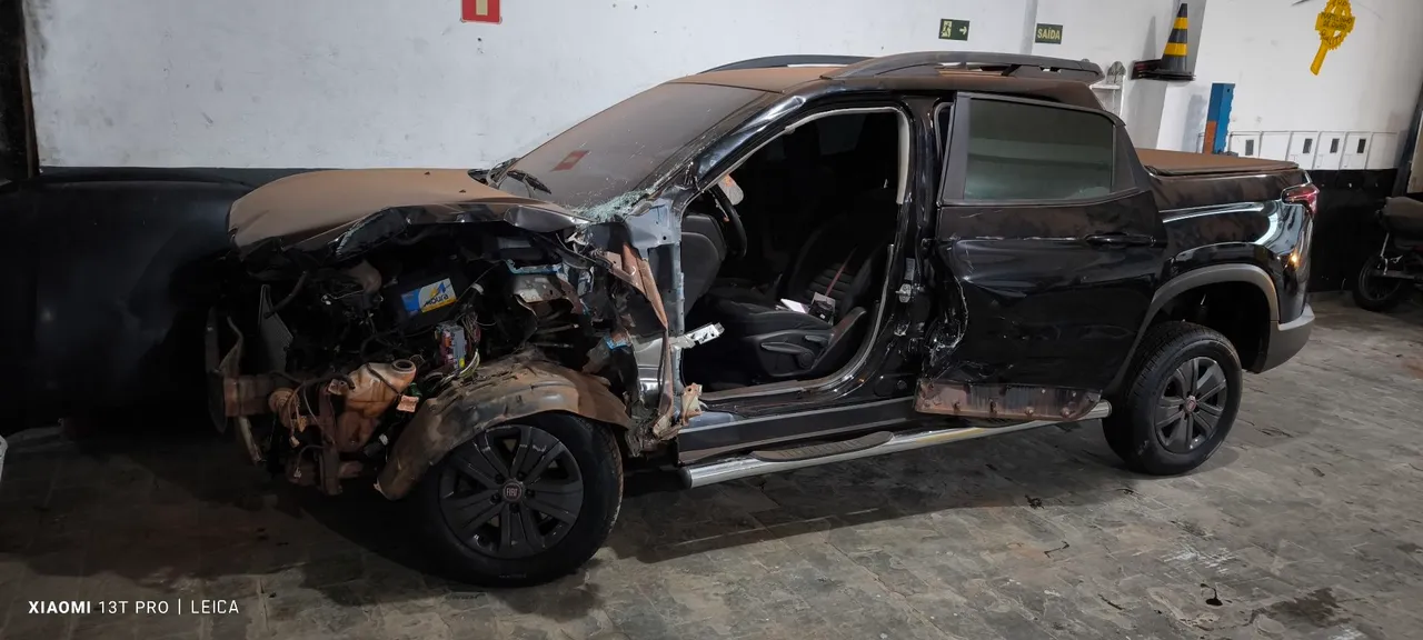 "carro batido" - Carros Usados e Novos à venda