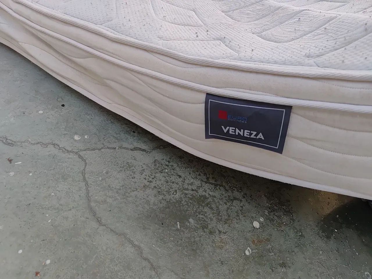 Doação colchão casal, RETIRAR HOJE 11.01.26 - local Santa Rosa ...