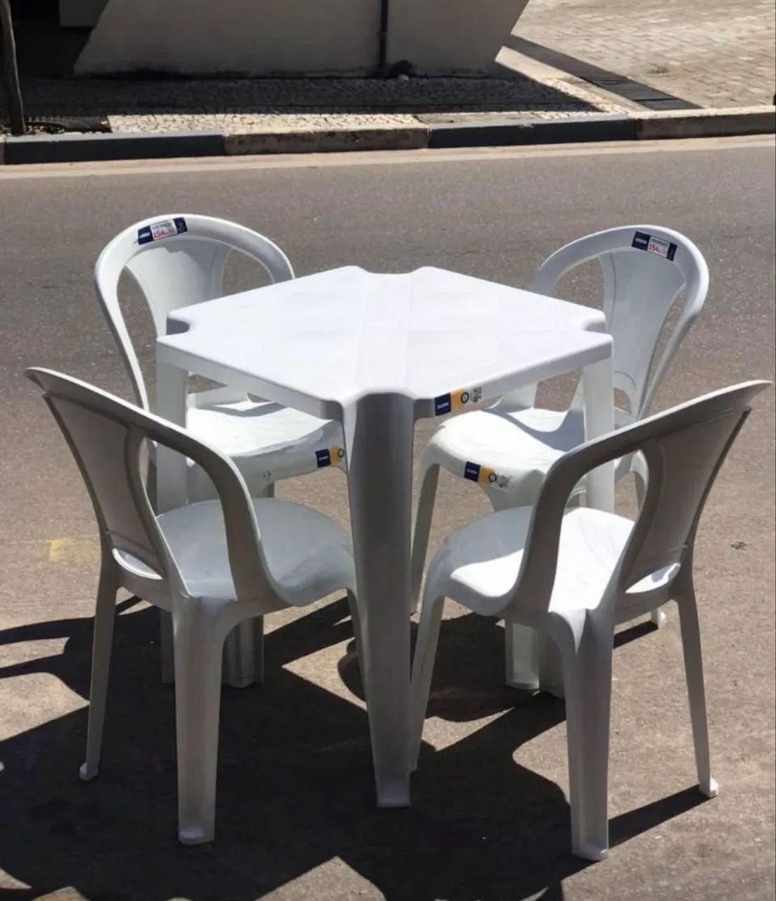 JOGO DE MESA E CADEIRA TRAMONTINA SEM BRAÇO ? - Bancos e Cadeiras ...