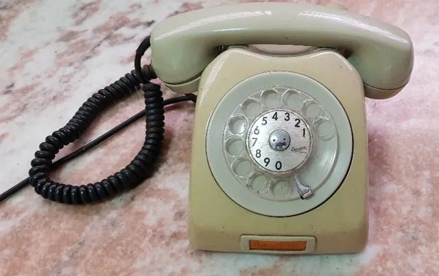 "telefones fixo antigos" no Brasil